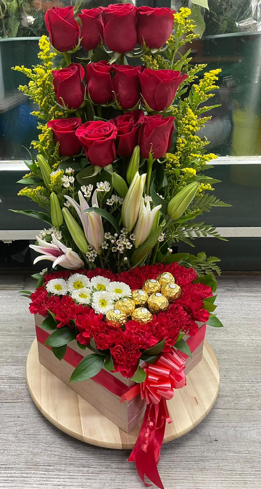 Always Red – Jardin Flower Shop
